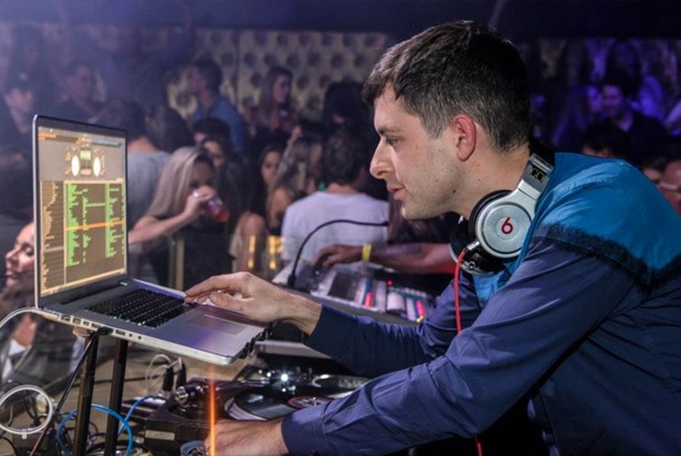 Um papo com Mark Ronson: Paul McCartney, hip hop e discotecagem