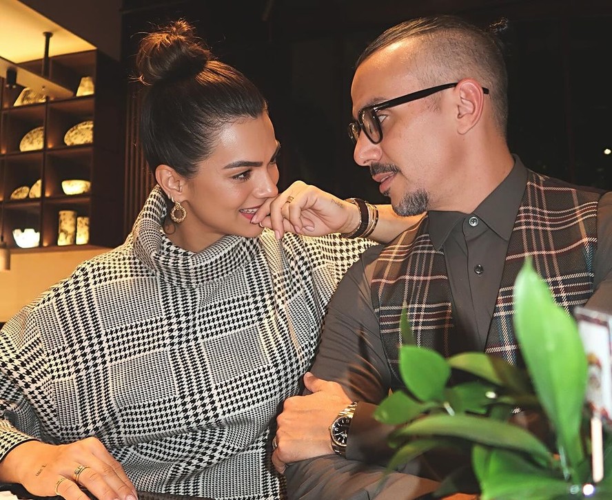 Juntos há 22 anos, Kelly Key se declara para o marido Mico Freitas nas redes sociais