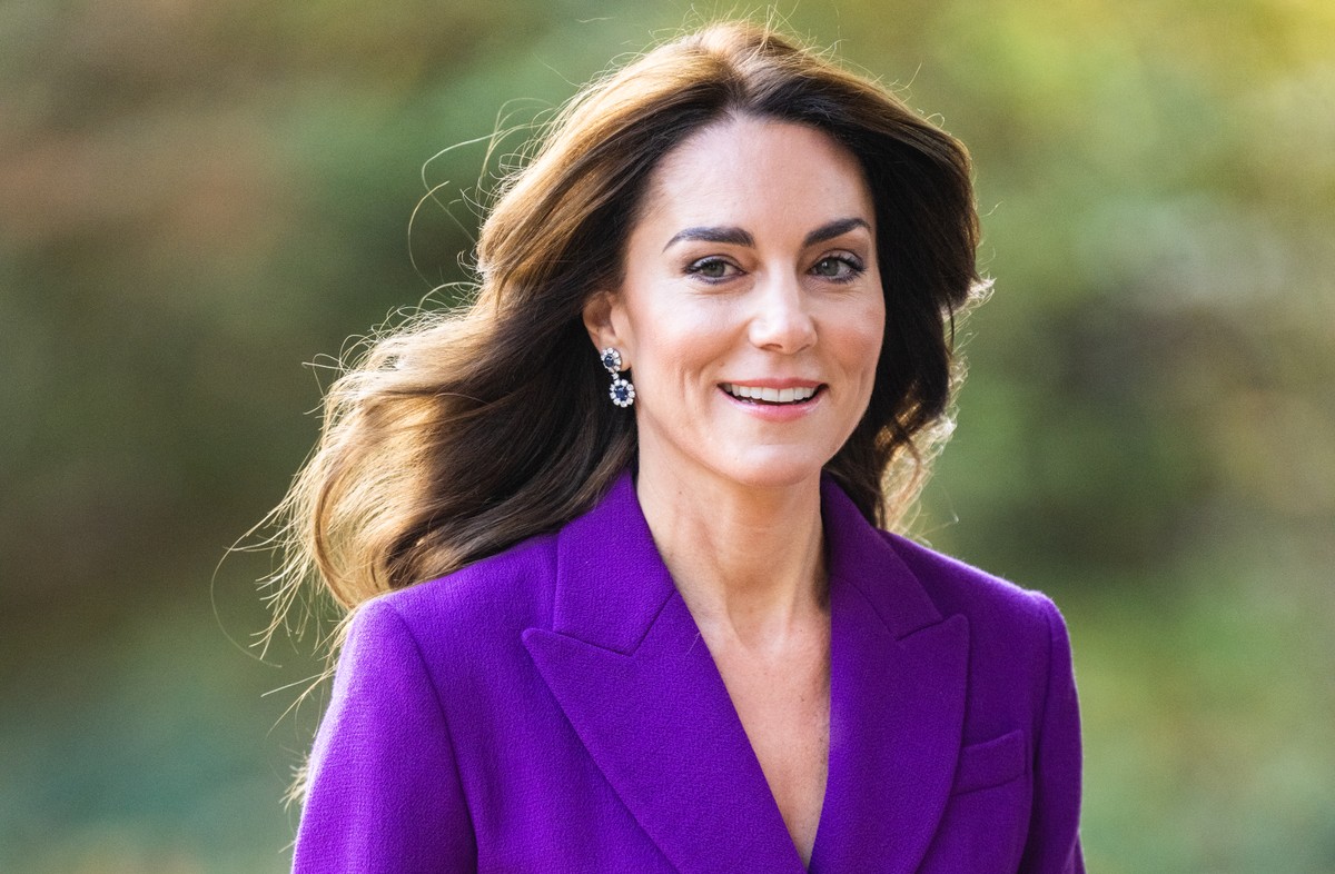 Kate Middleton é vista com a família pela primeira vez desde diagnóstico de câncer, diz site