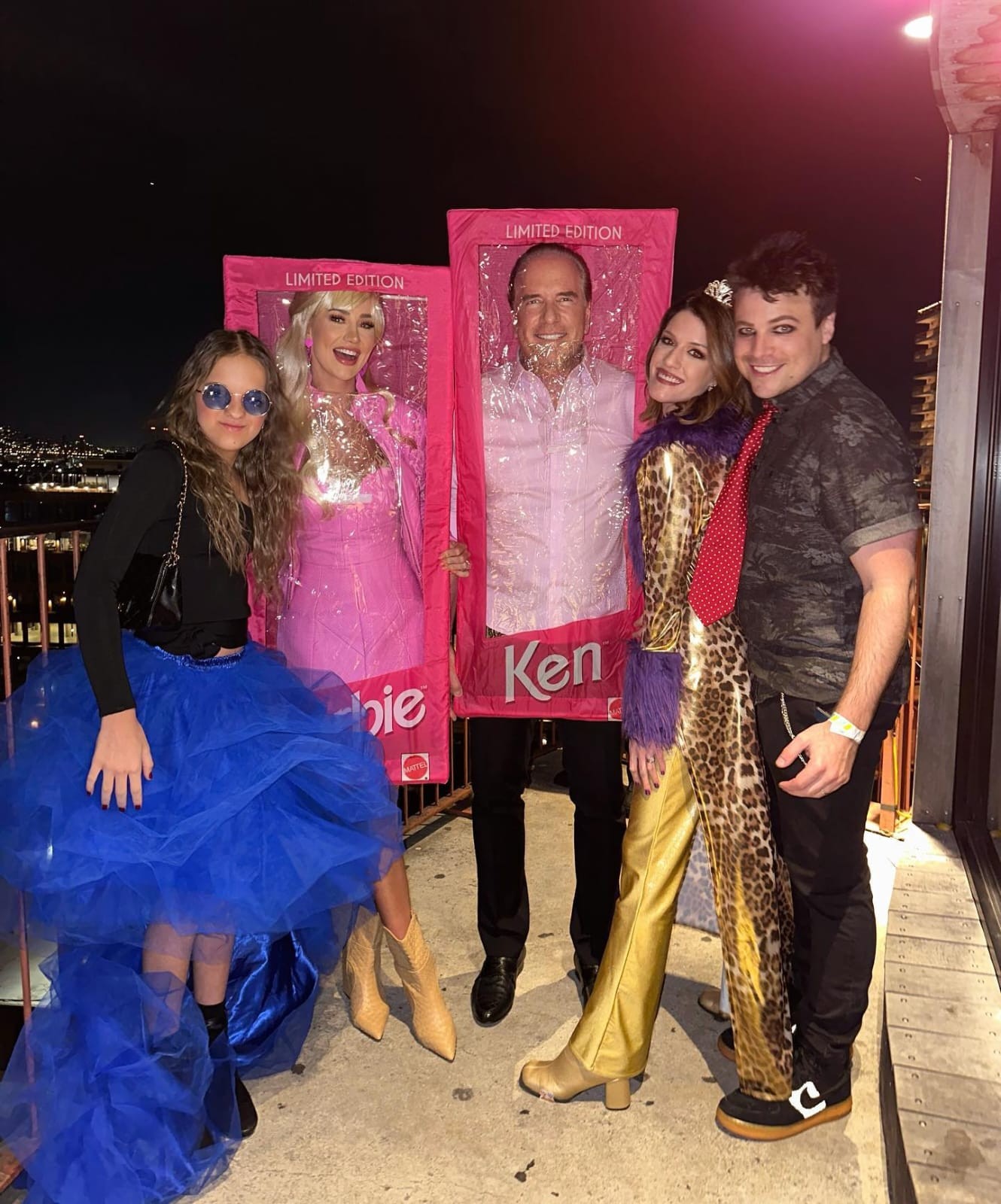 Ana Paula Siebert, Roberto Justus e Rafa vão à festa com tema 'Barbie'