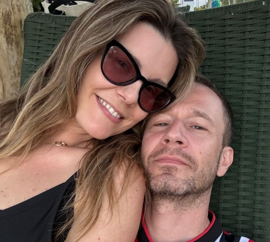 Daiana Garbin Se Declara A Tiago Leifert