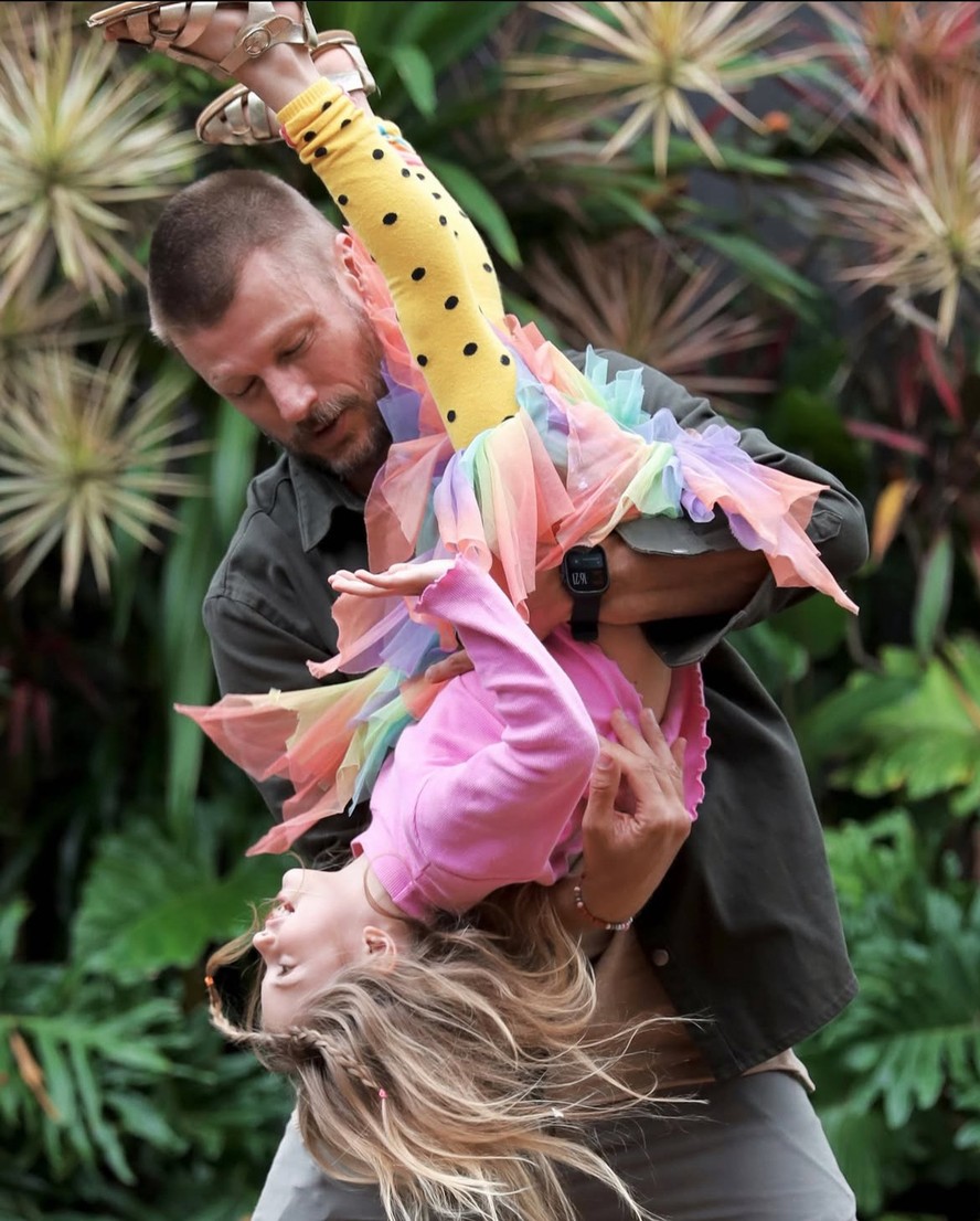 Rodrigo Hilbert derrete seguidores em clique encantador com Maria