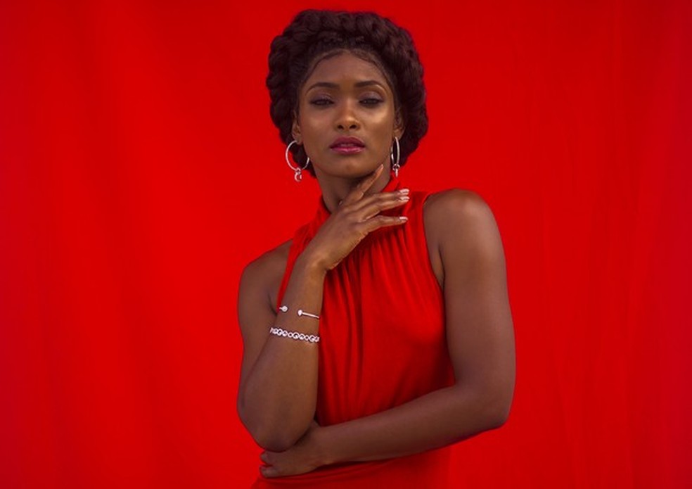 Erika Januza: a atriz que escolheu o empoderamento como papel principal