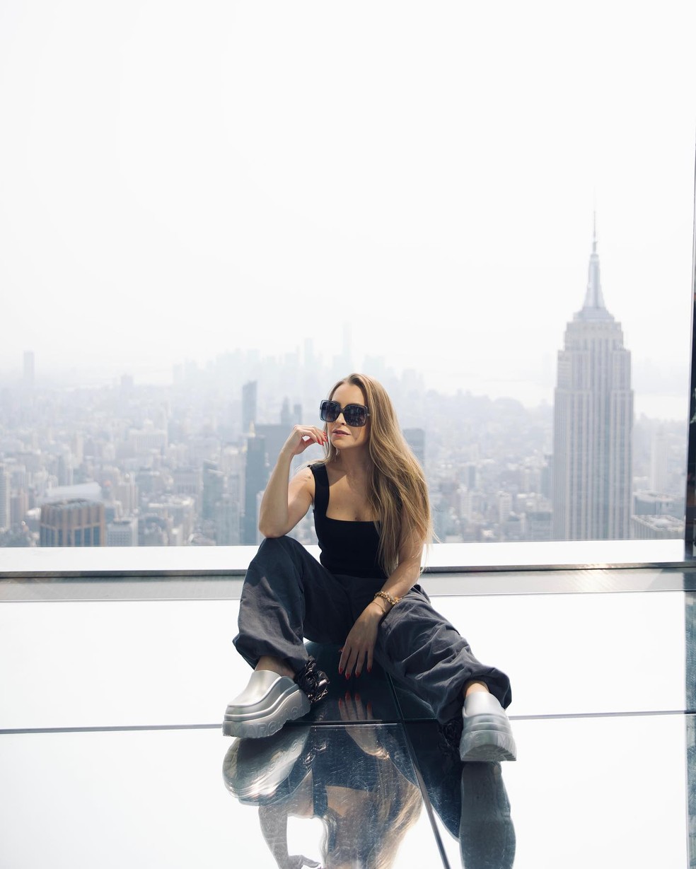 Carla Diaz abre álbum de viagem a Nova York