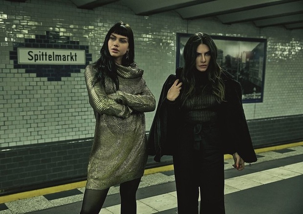 Cleo se lança como cantora no fashion film da Triton