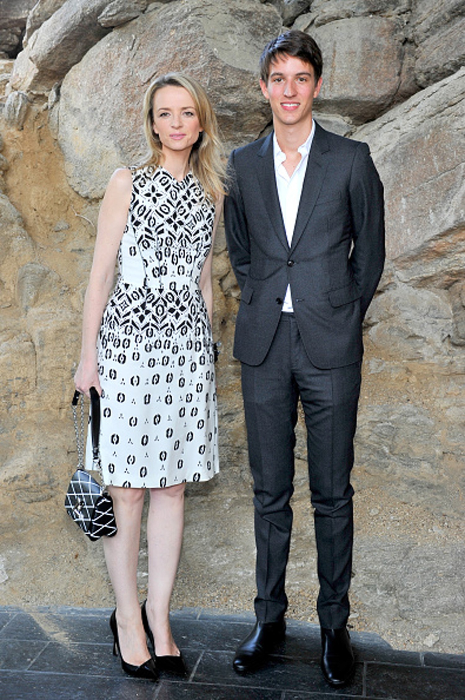 Louis Vuitton concentra fashionistas em Palm Springs para desfile ...