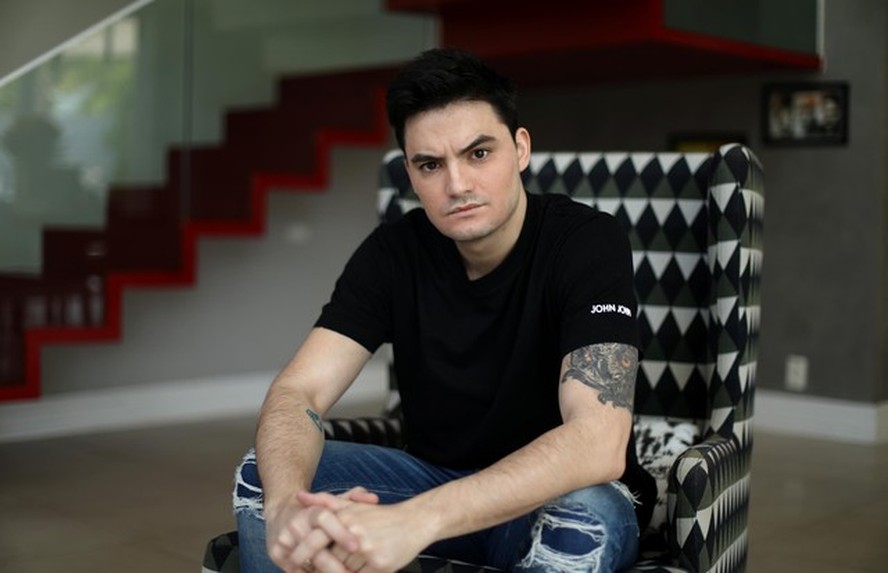 Felipe Neto anuncia afastamento de canal no YouTube