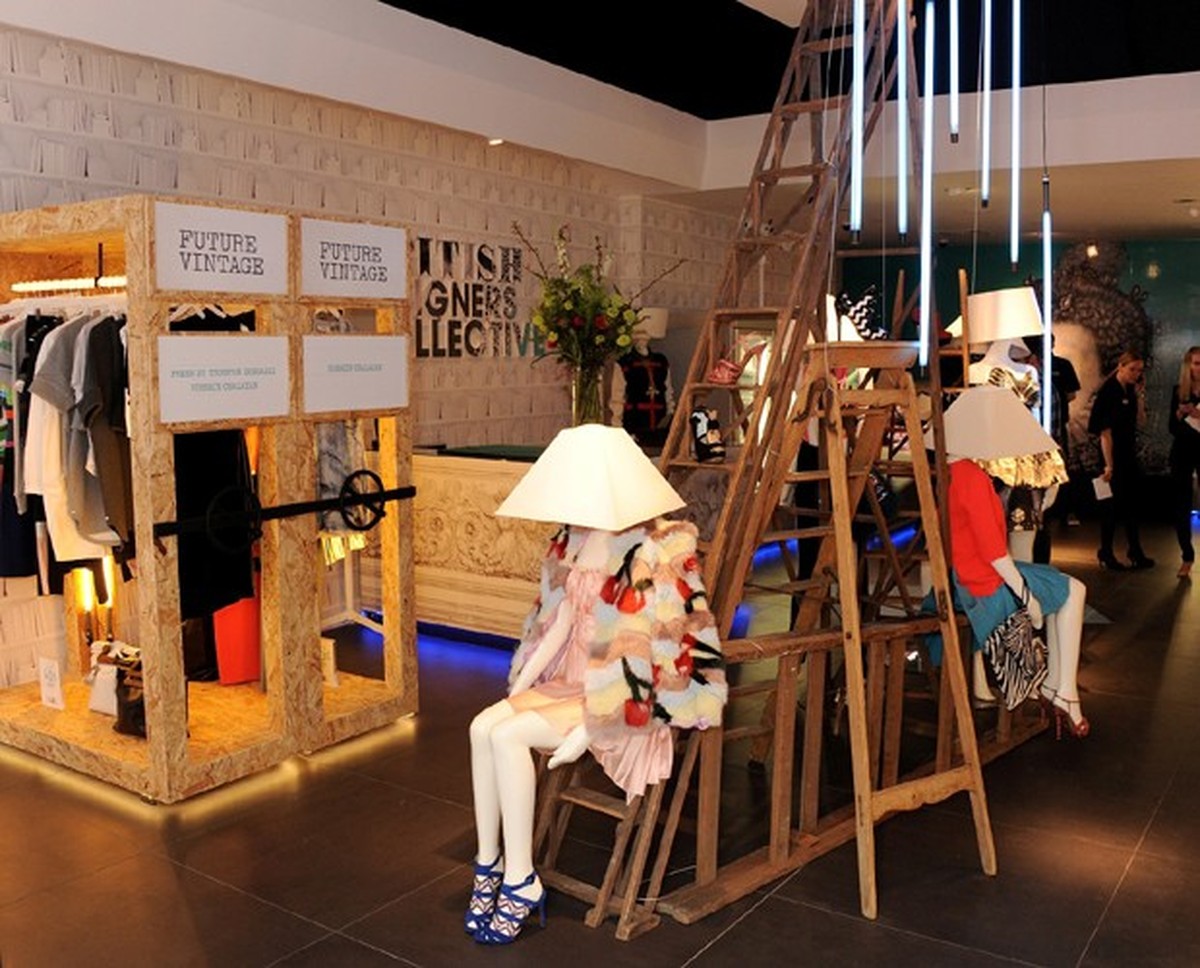 Chic Outlet Shopping inaugura pop-up store especial de estilistas britânicos