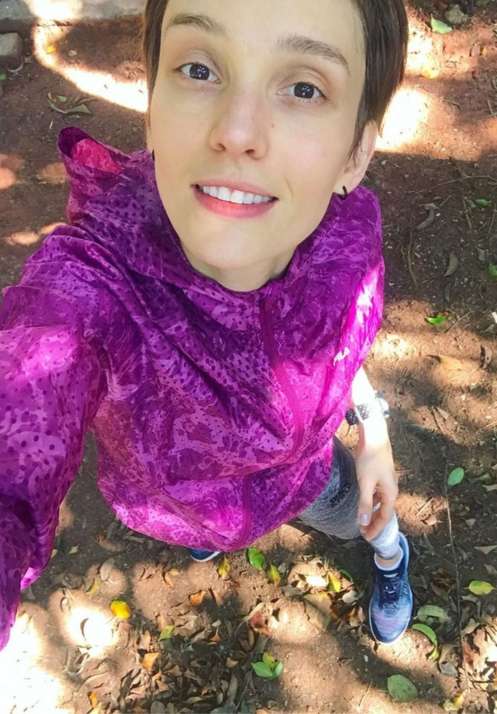 Isabel Hickmann surge 'feliz da vida' por voltar aos treinos