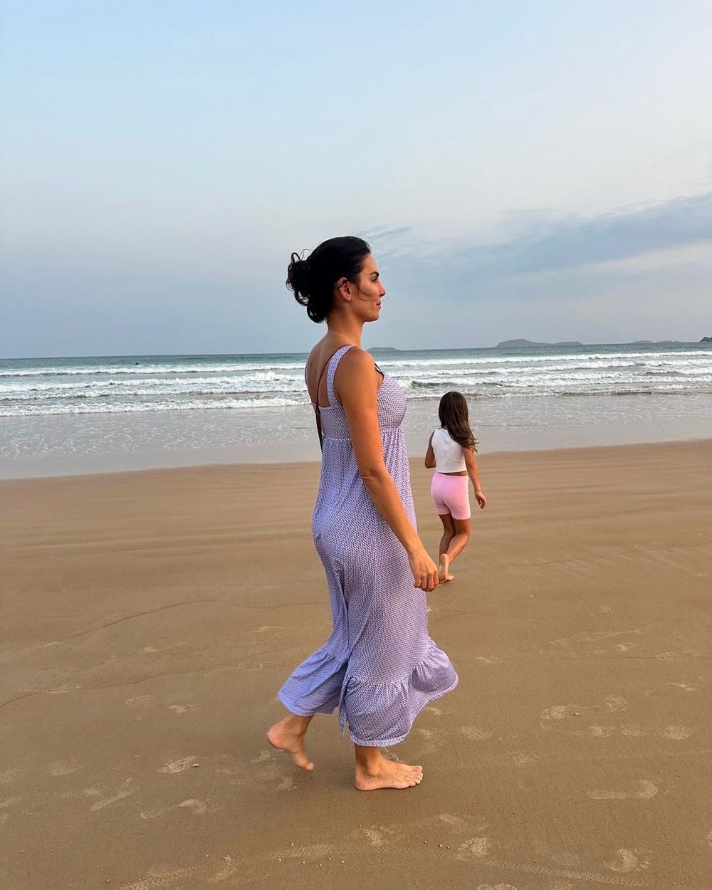 Rodrigo Santoro posta foto curtindo praia com Mel Fronckowiak durante ...