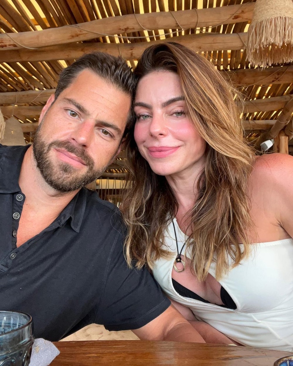 Daniella Cicarelli abre álbum de viagem à St. Barth