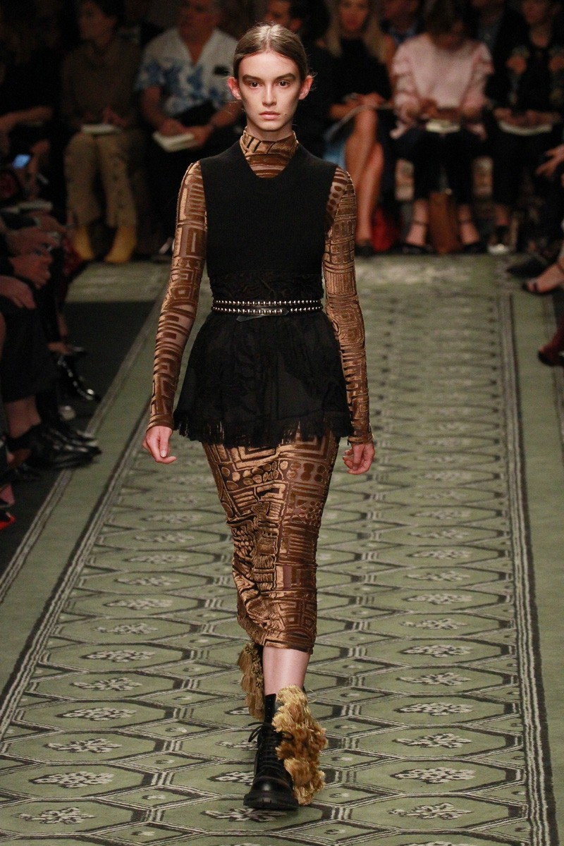 Burberry estreia no formato “see now, buy now”