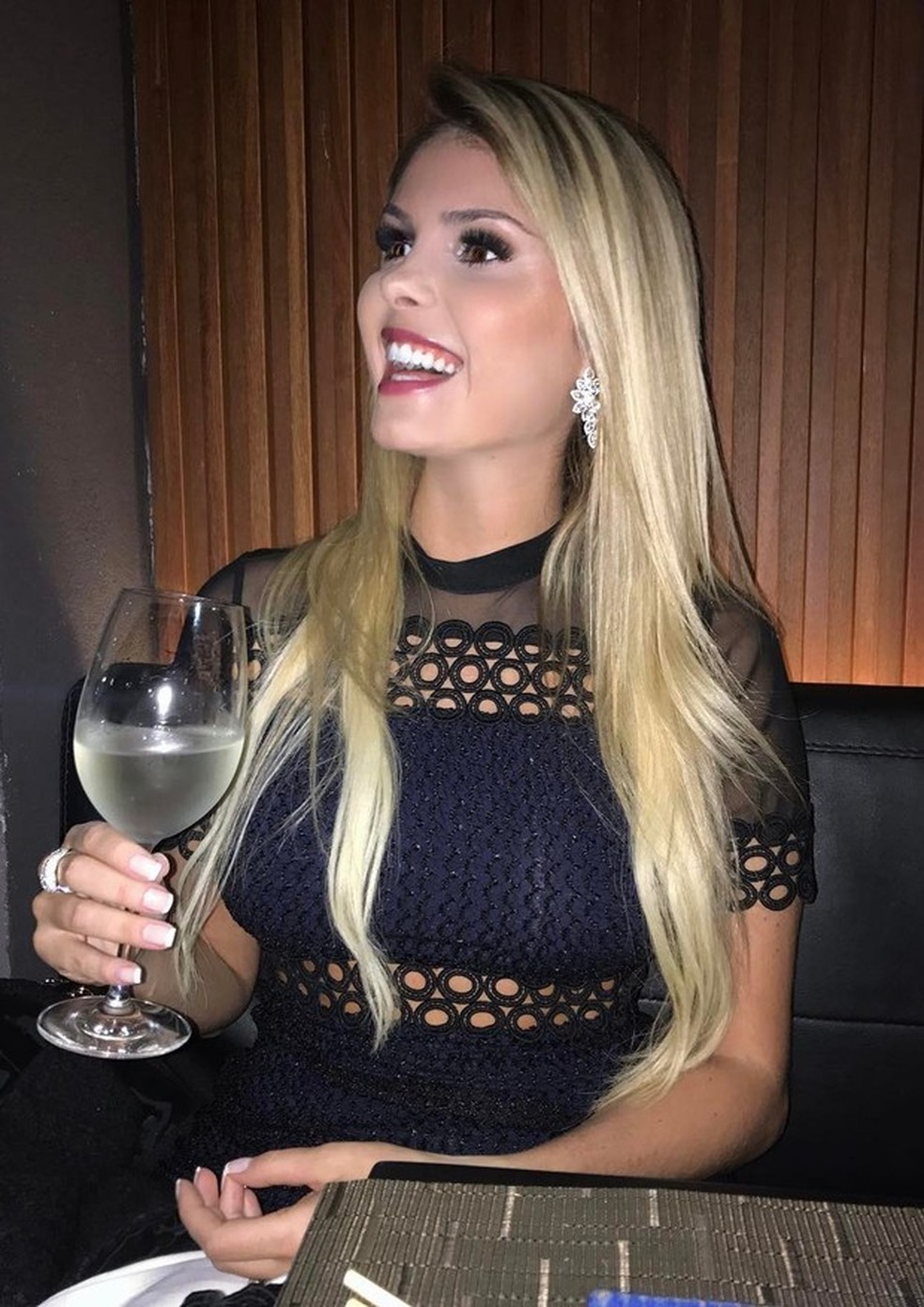 Exclusivo! Bárbara Evans fala sobre boa forma, trabalho e amor