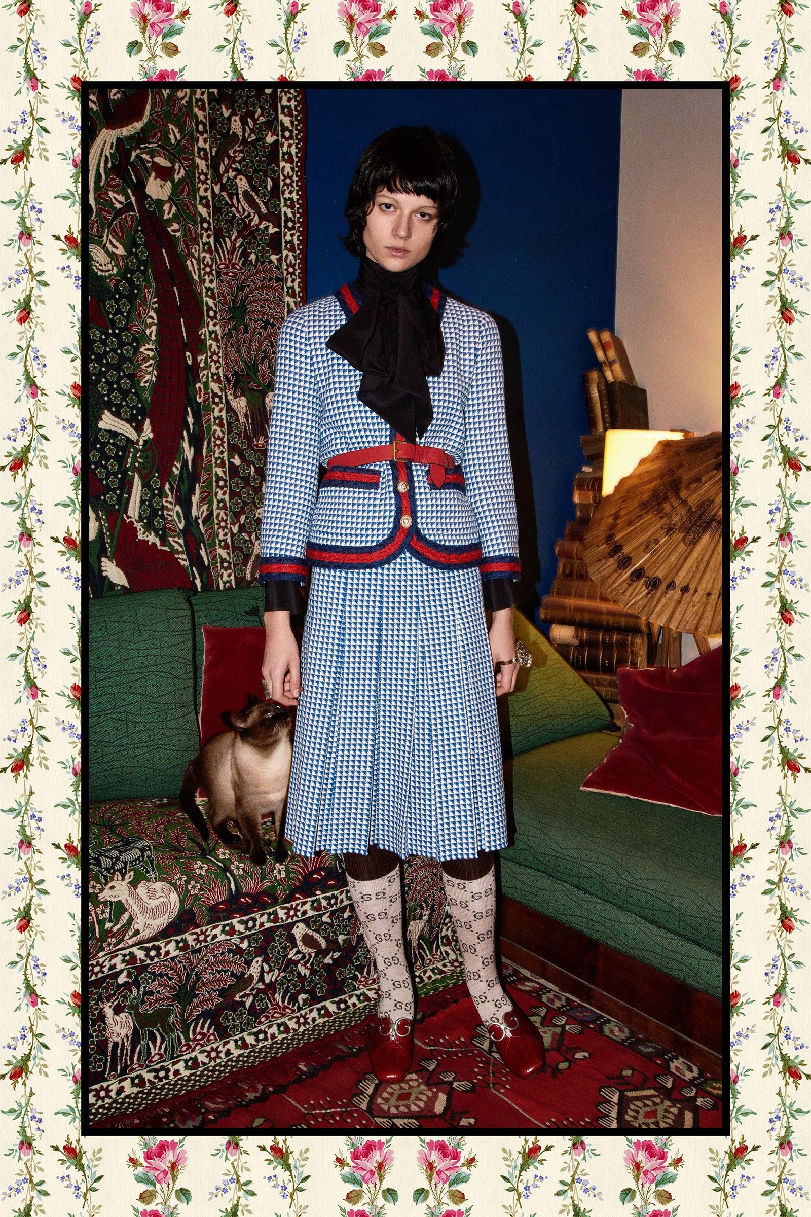 Gucci apresenta pre-fall com patchwork de florais e animal prints