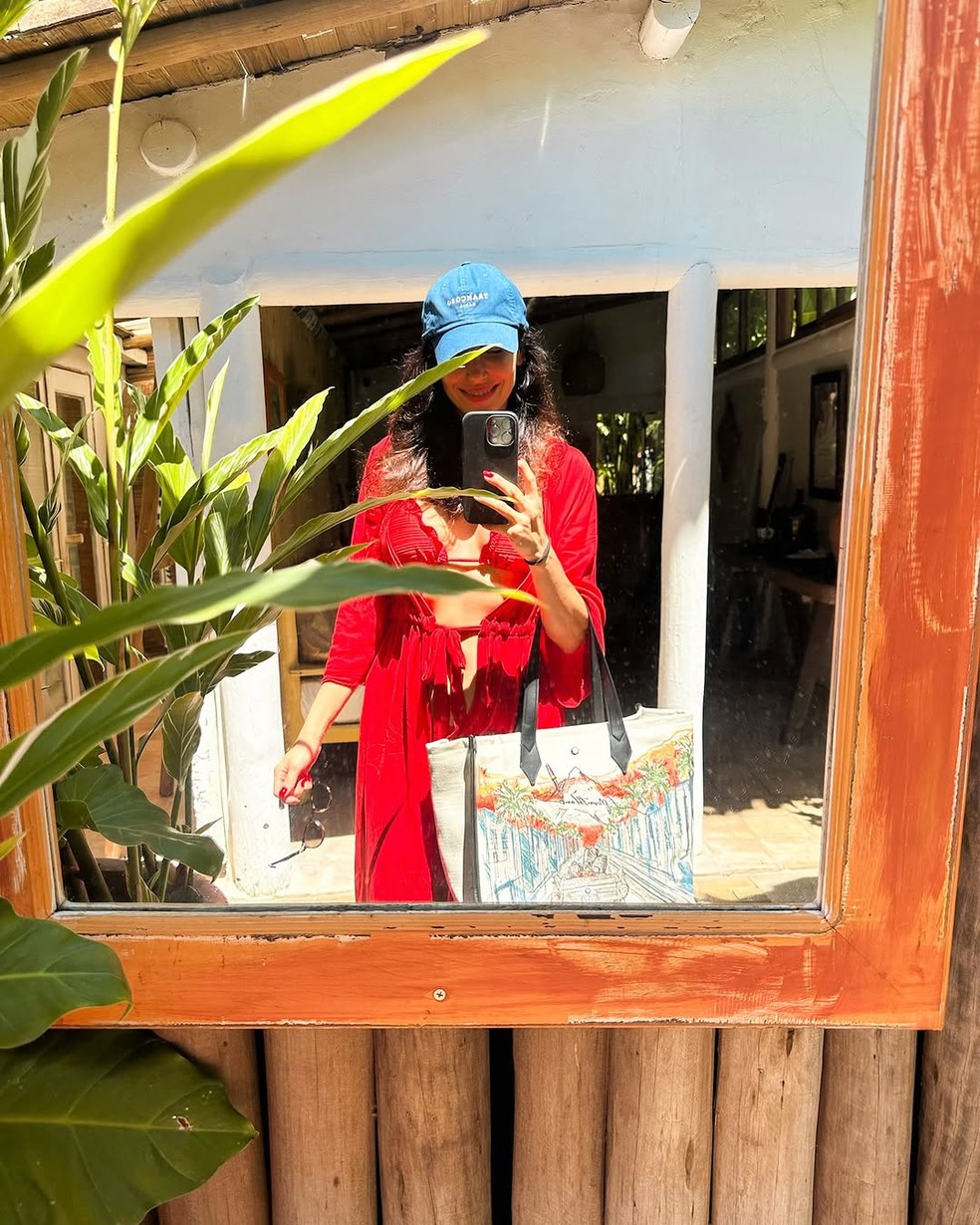Mel Fronckowiak abre álbum de fotos de viagem ao lado de Rodrigo ...