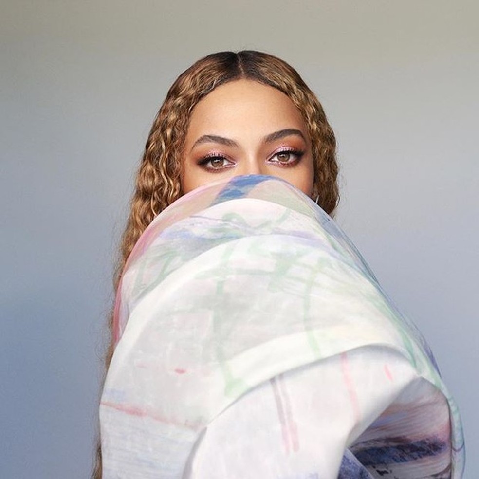 Beyonce lança música e clipe no Instagram