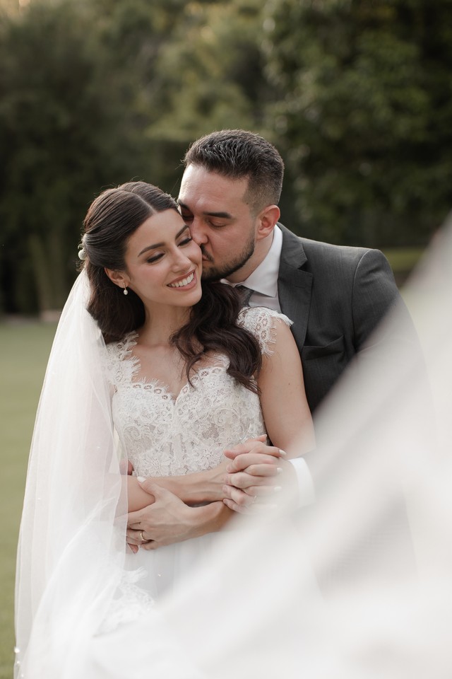 Isabela Souza e Rafael Florenzano se casam em sítio luxuoso no Rio de ...