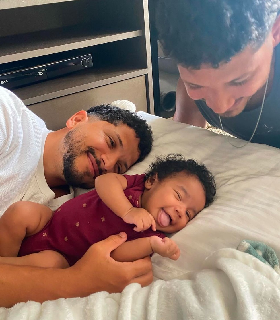 Yuri Lima encanta com cliques inéditos de Nala