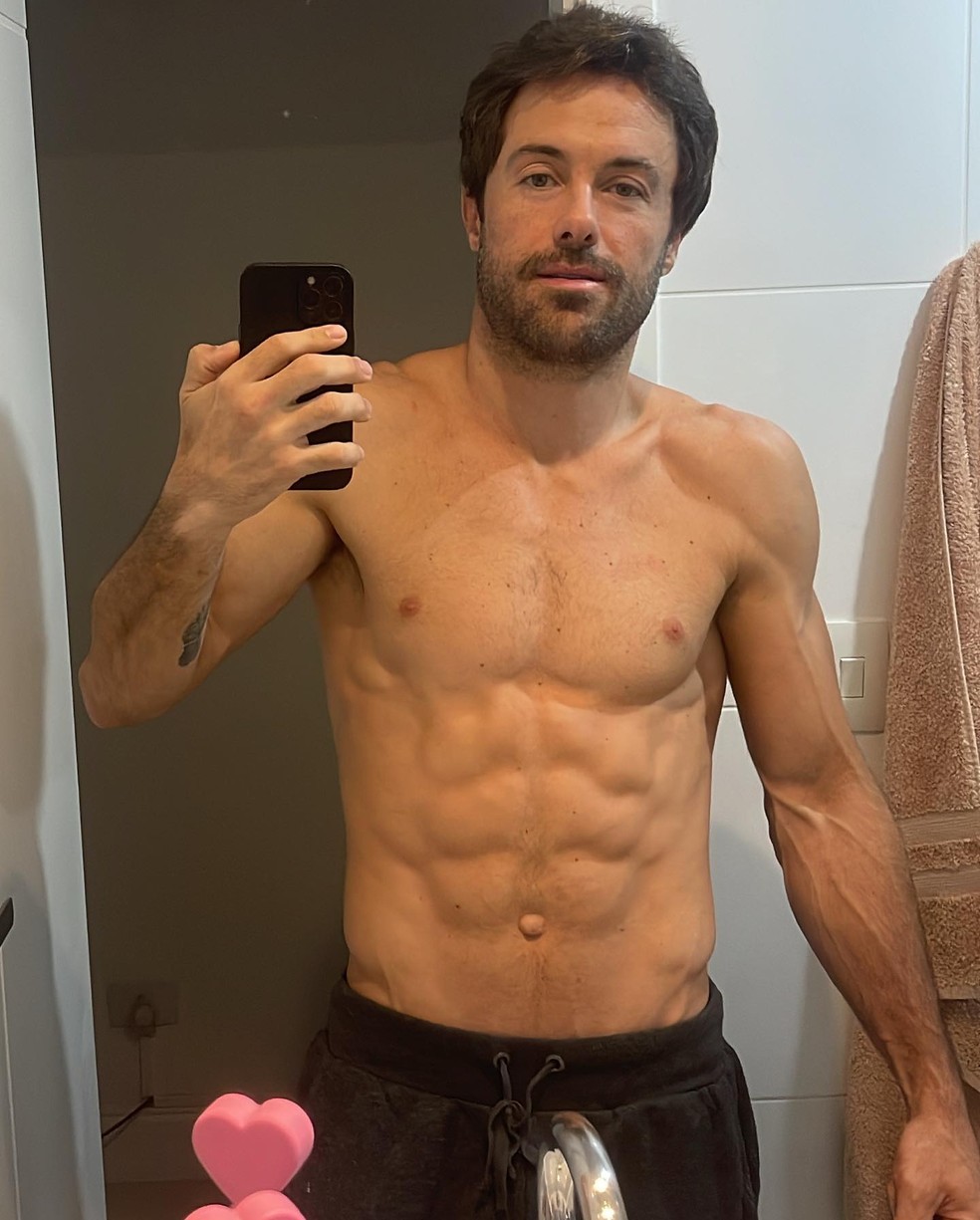 Kayky Brito incentiva fãs ao exibir resultados de treinos