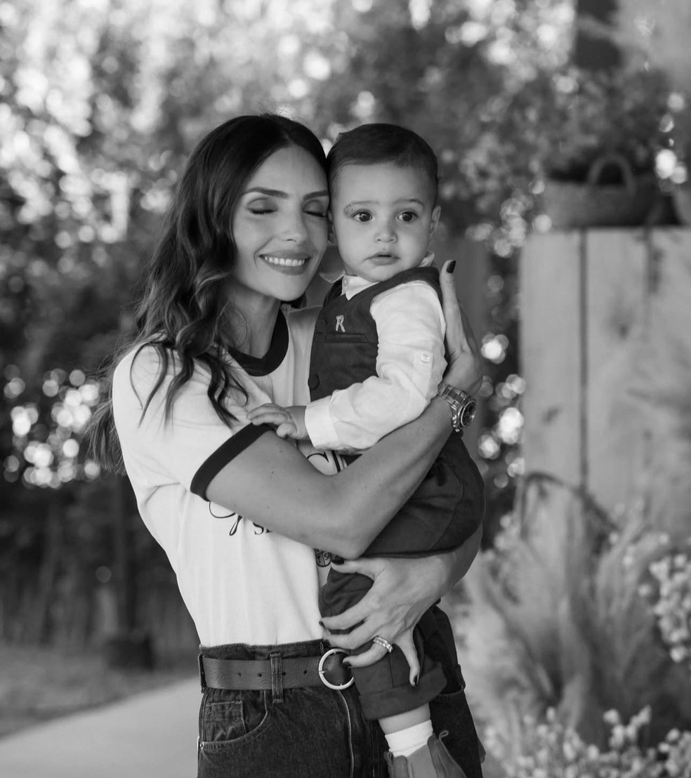 Carol Celico se derrete pelo filho caçula, Rafael