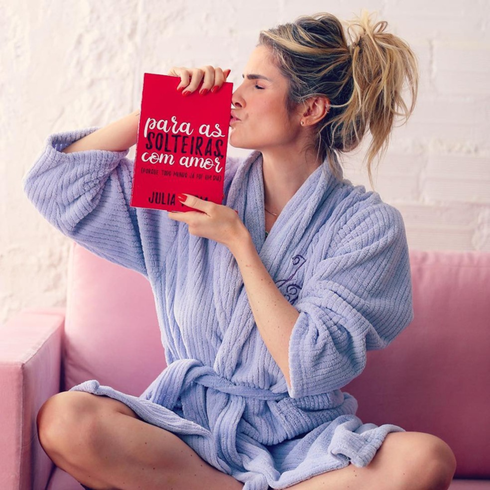 Julia Faria sobre a moda: 'Não sofro com as críticas, eu me divirto'