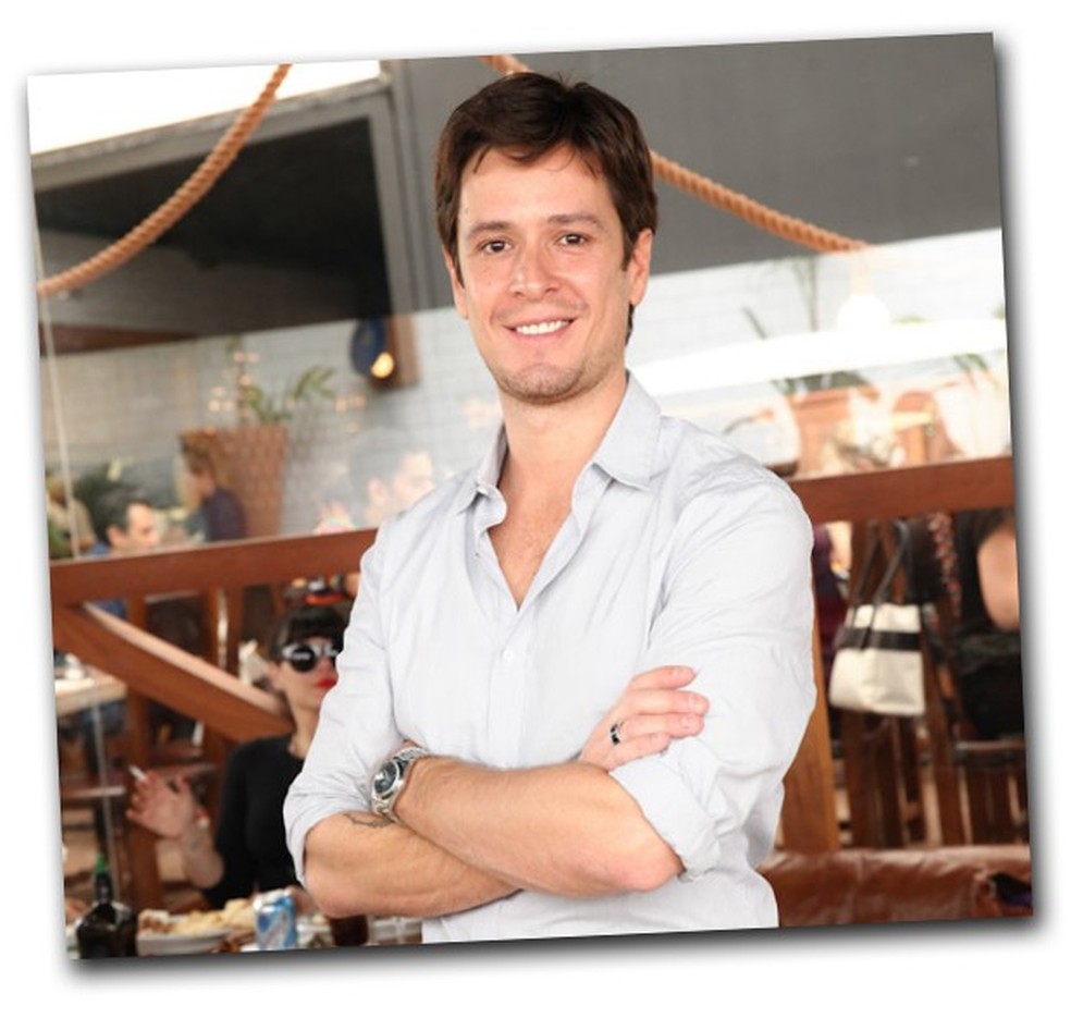 Raphael Falci arma almoço no Chez Oscar para celebrar o ano de boas novas