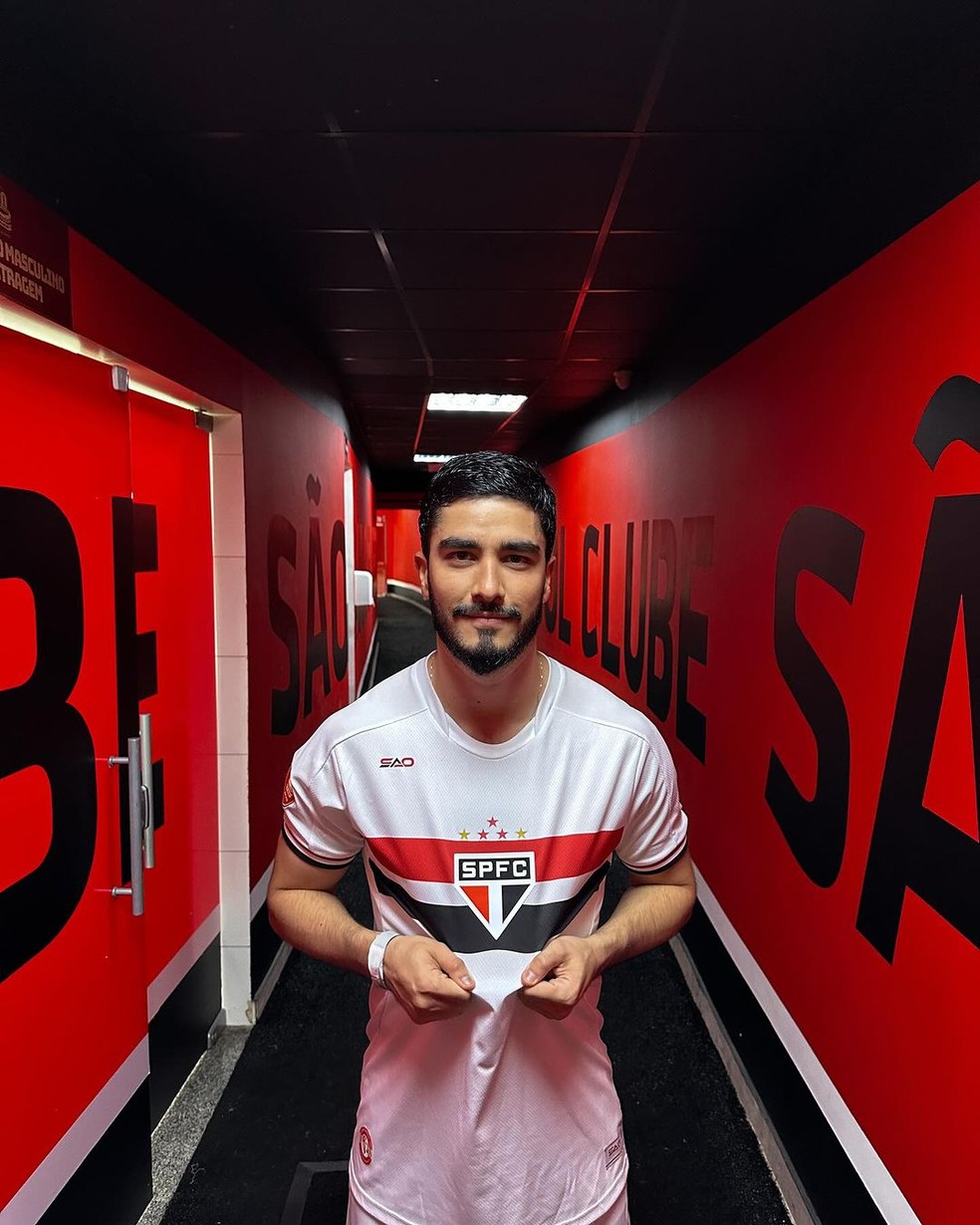 Leonardo Bittencourt demonstra interesse por Giovanna Lima