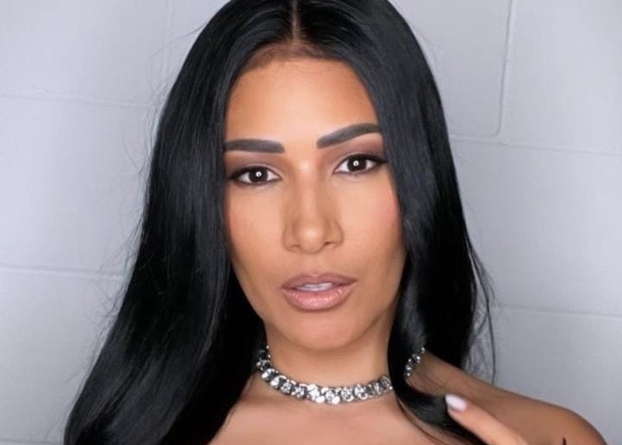 Simaria faz selfie encantadora com pet