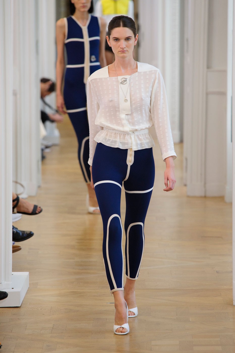 Courrèges leva o DNA da marca ao novo milênio