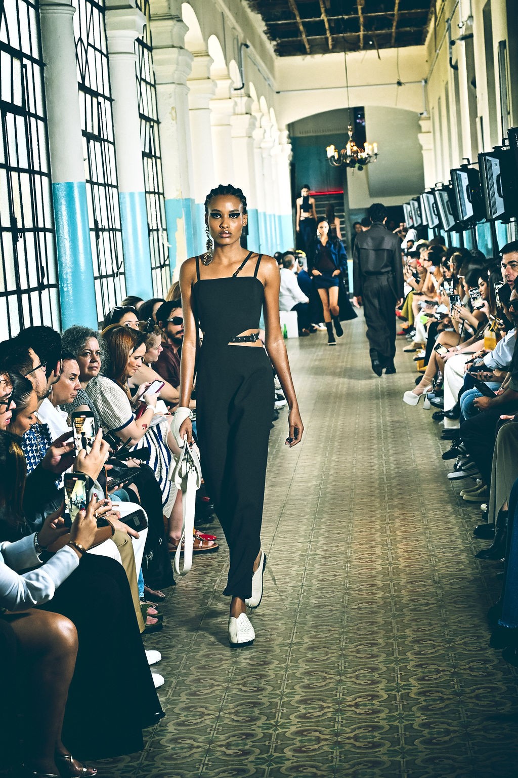 Airon Martin revela detalhes da coleção de inverno 2025 da Misci