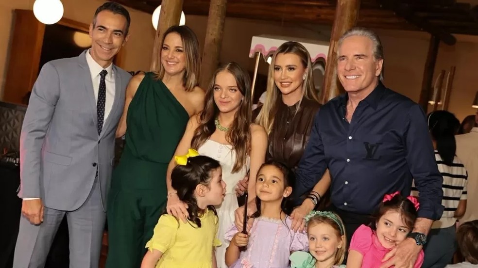Amigas! Ticiane Pinheiro exibe momento fofo de Manu Tralli e Vicky Justus