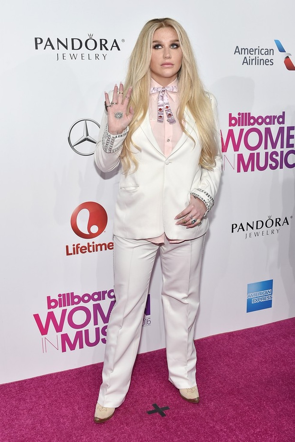 Kesha abre o jogo sobre luta contra a bulimia