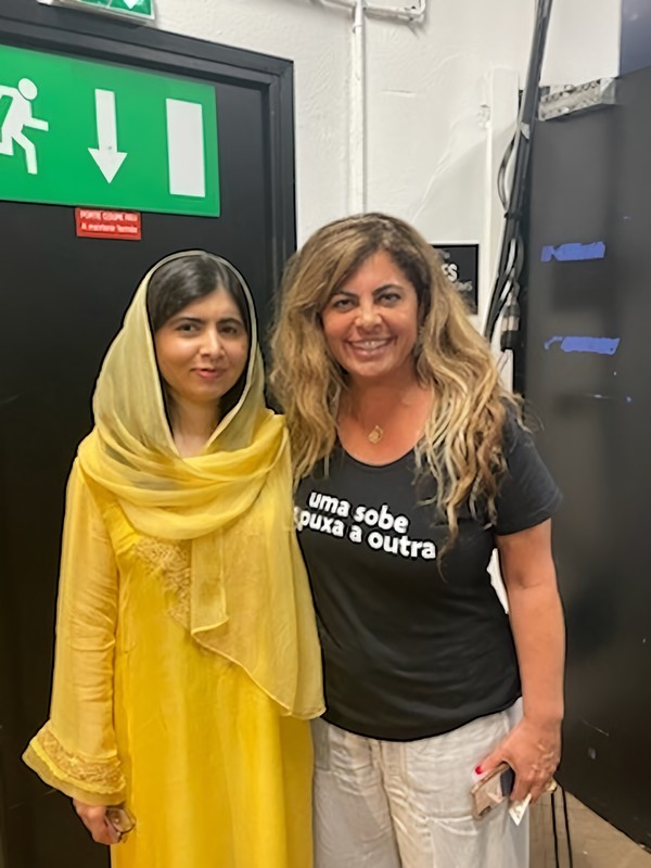 Grupo de networking 'Uma Sobe e Puxa a Outra' lança livro com ...