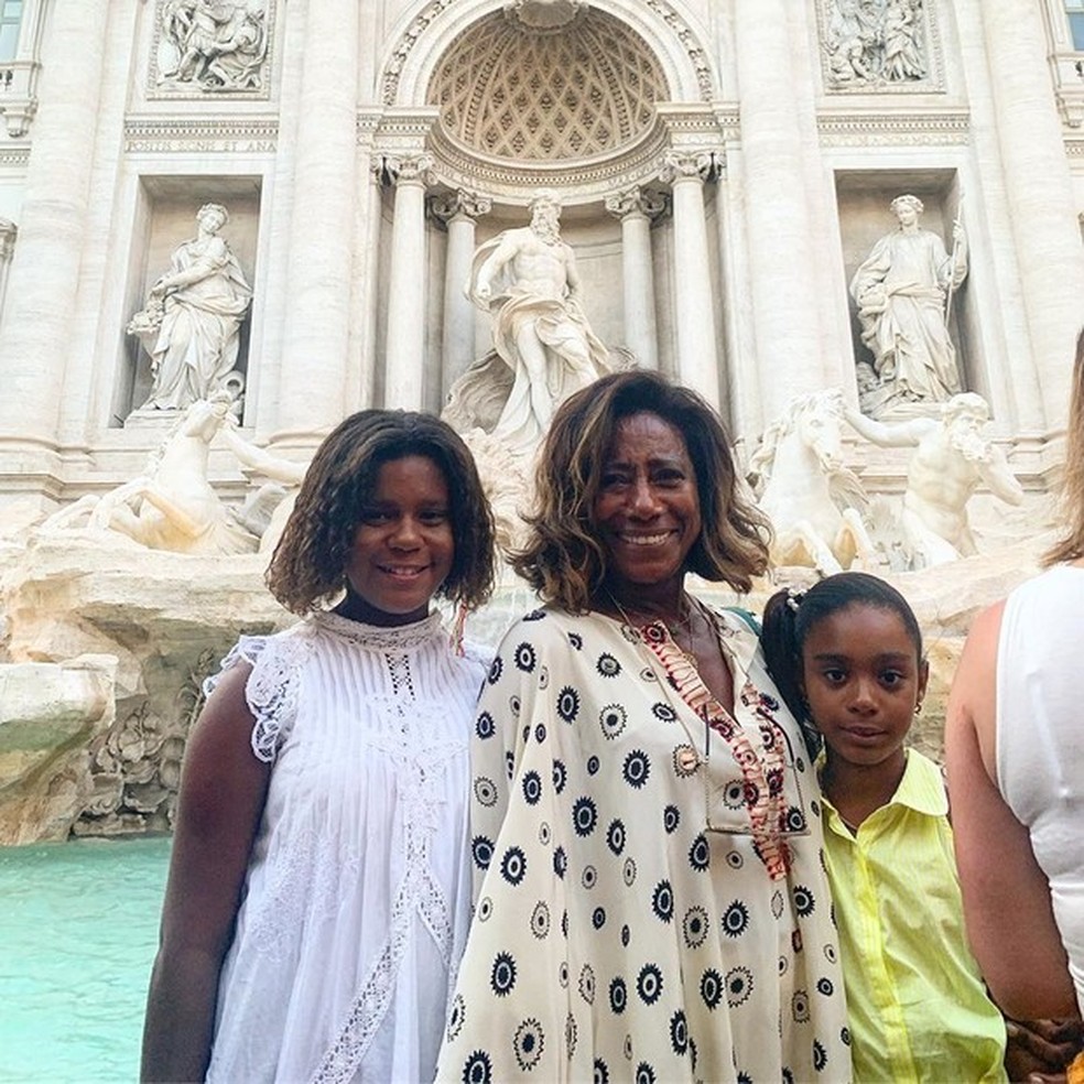 Em Roma, Gloria Maria entra no clima do fim de semana com 'o melhor ...