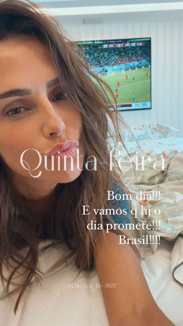 Na equipe de cobertura da Copa, Deborah Secco celebra dia de jogo do Brasil