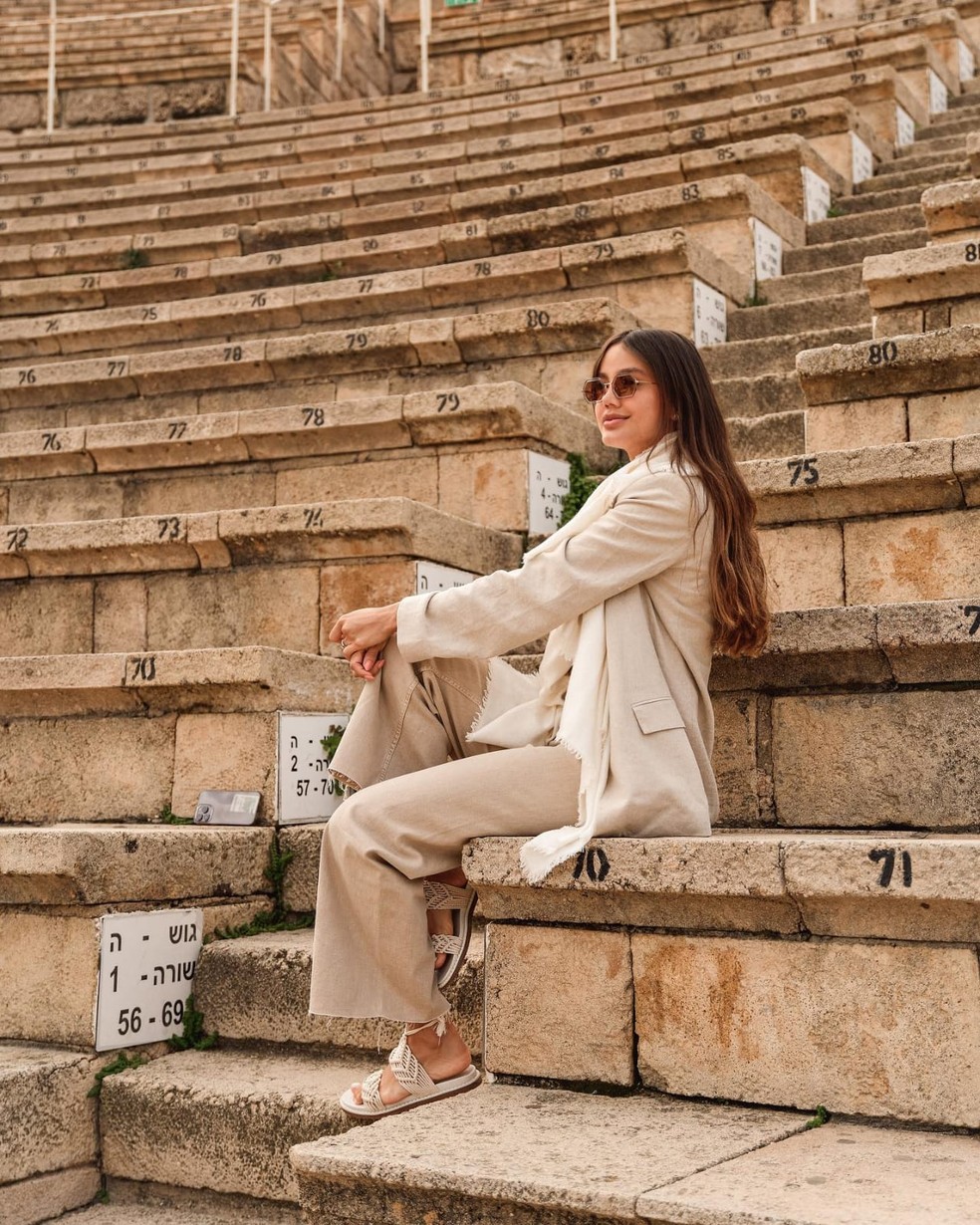 Biah Rodrigues abre álbum de viagem a Israel