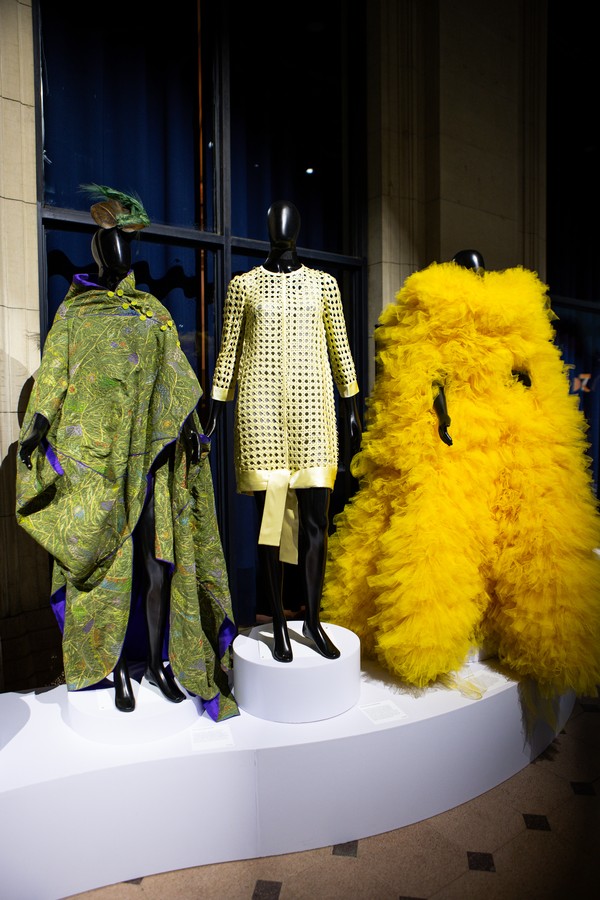 Confira os 50 nomes que participaram da exposição de moda do Vogue Celebra