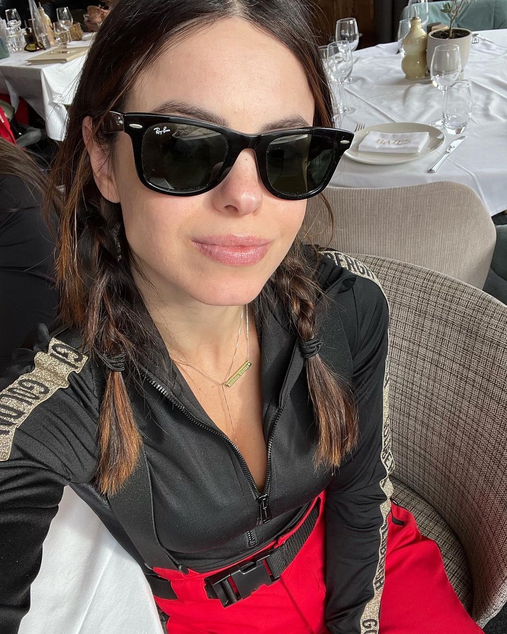 Sthefany Brito abre álbum de fotos das férias na neve com o marido ...
