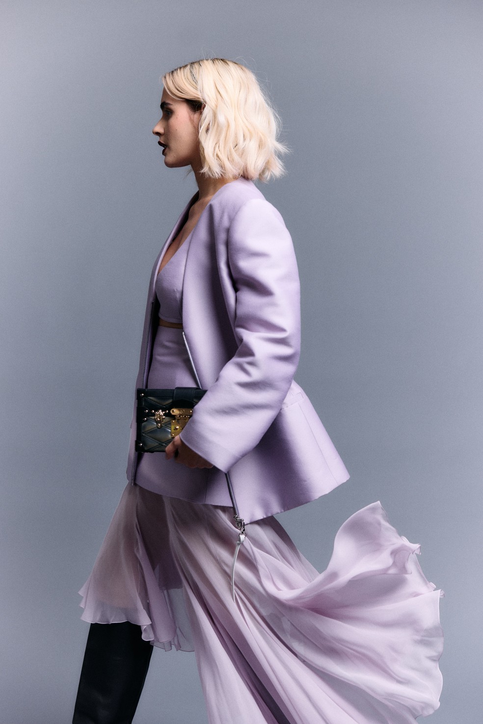 Valentina Herszage veste Louis Vuitton em festa pós-Oscar organizada ...