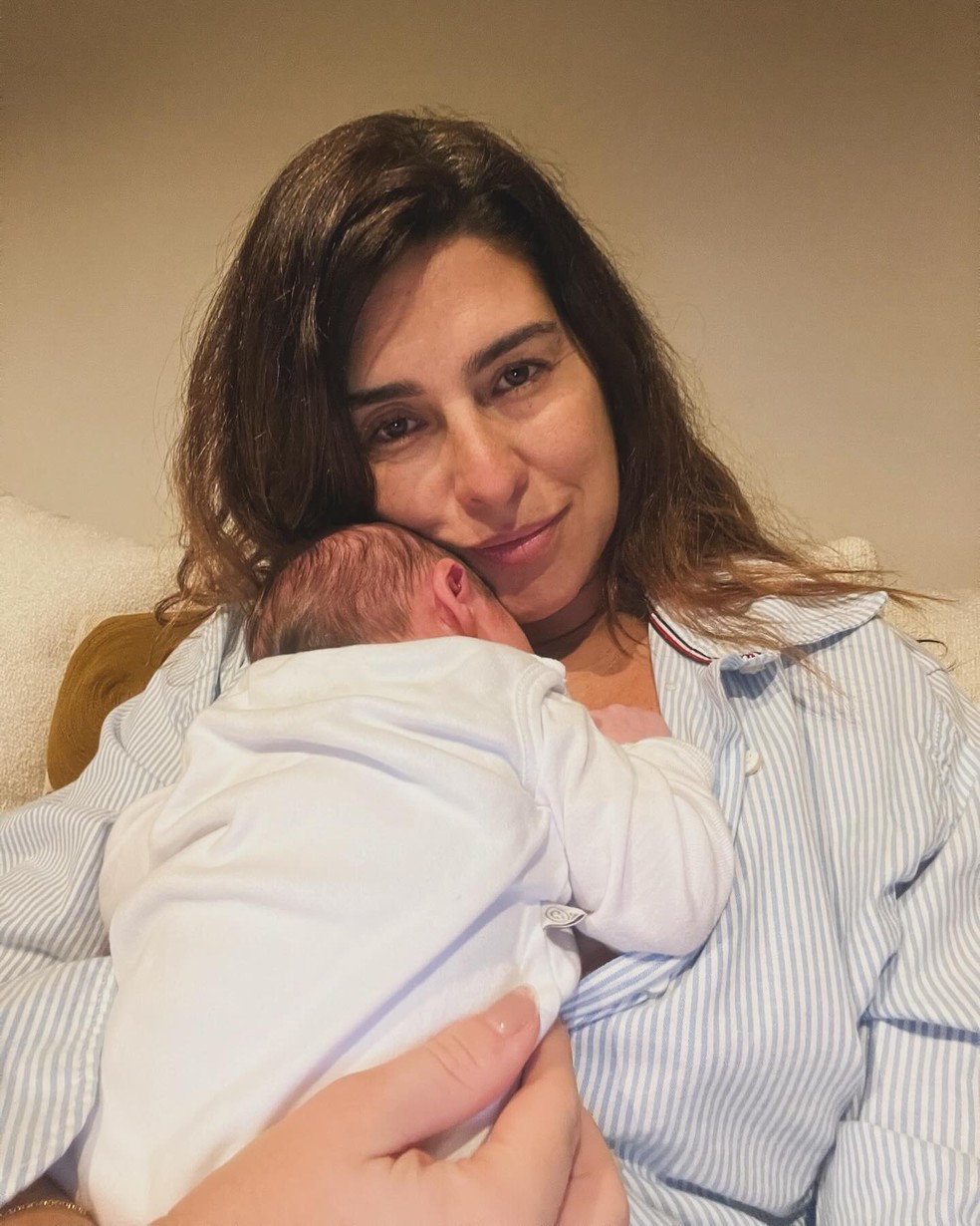 Fernanda Paes Leme celebra dois meses de vida de Pilar