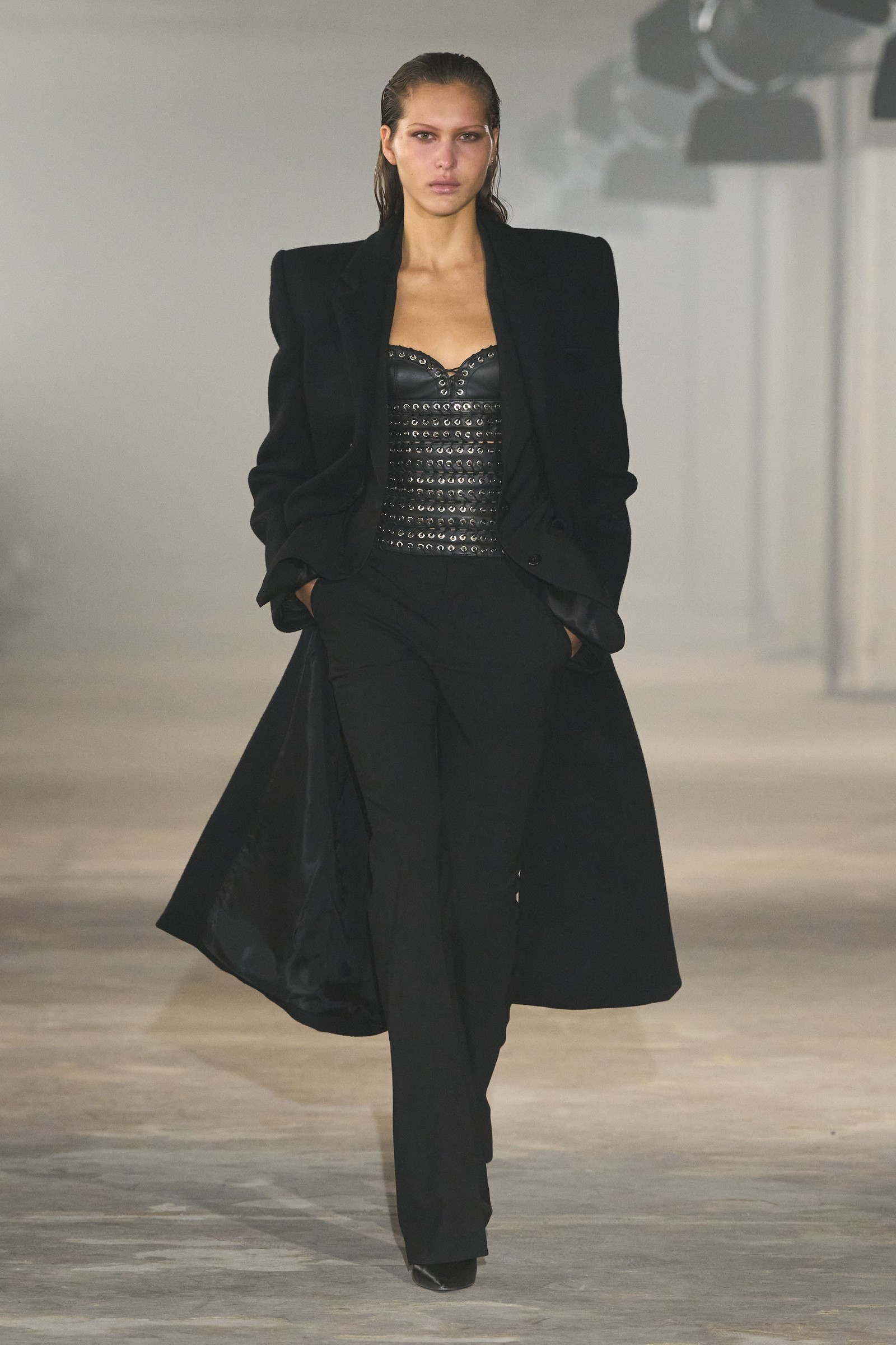 Ludovic de Saint Sernin | Paris | Inverno 2025