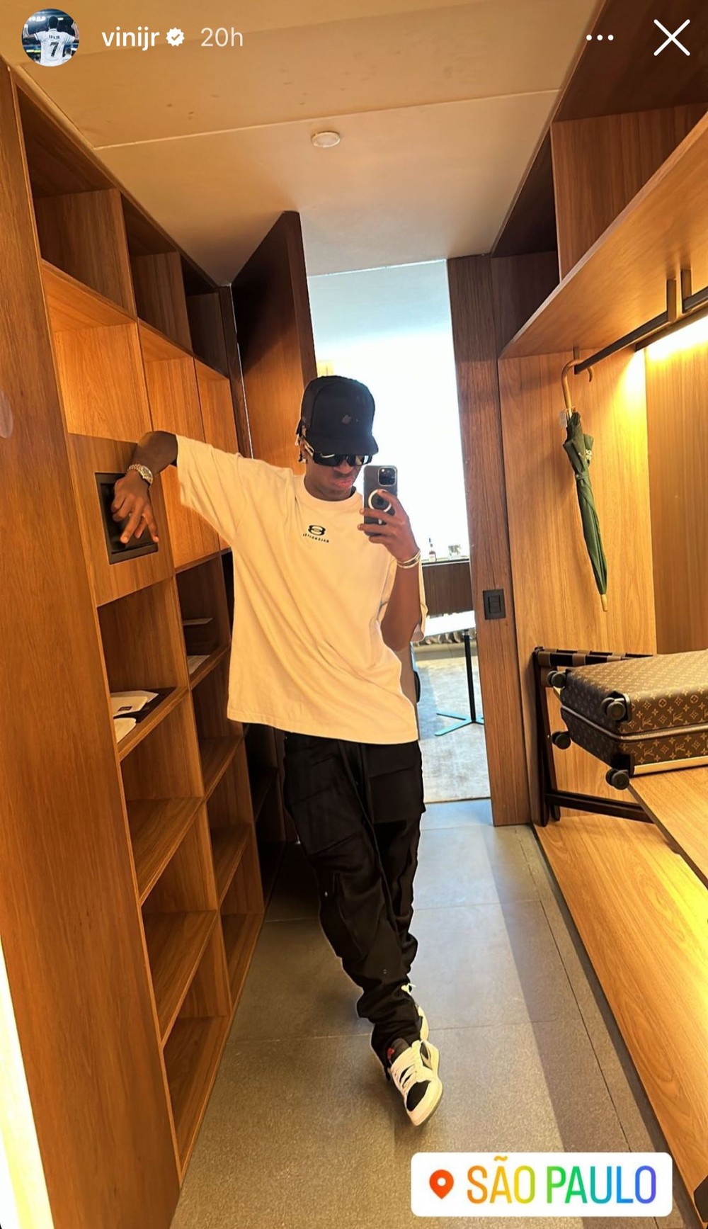 Julia Rodrigues se pronuncia após suspeita de romance entre Vini Jr. e ...