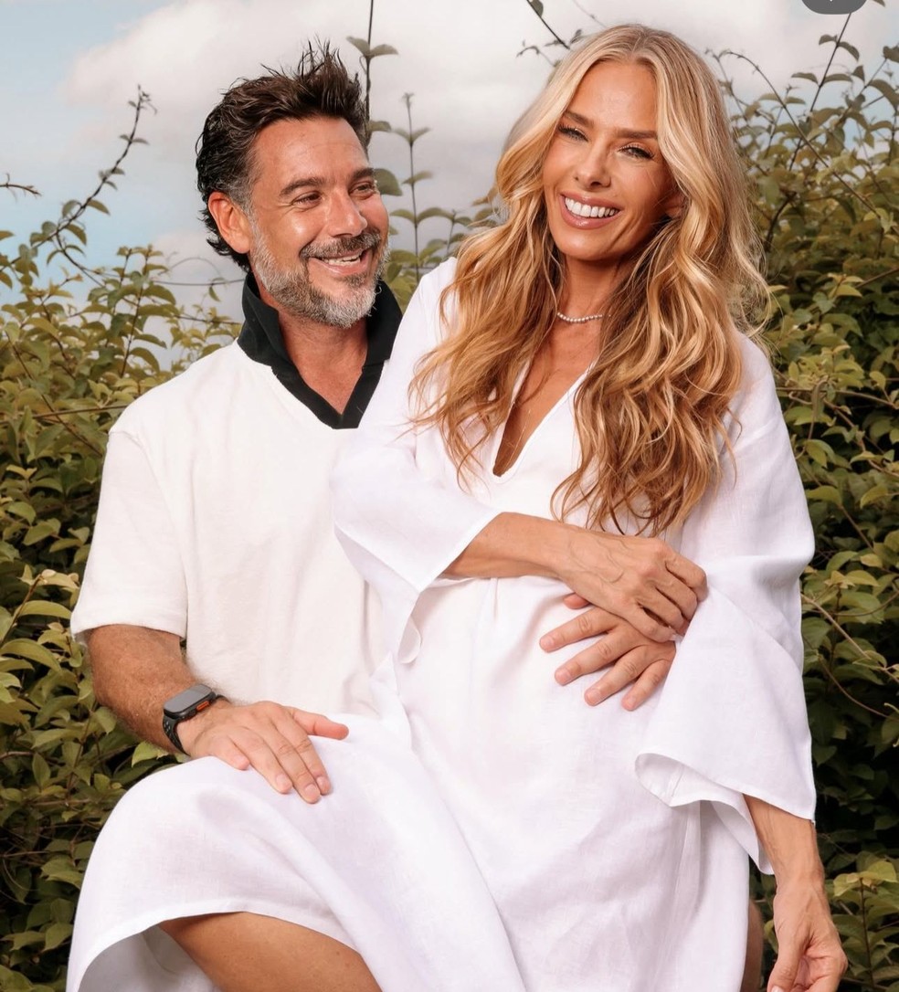 Adriane Galisteu faz homenagem de aniversário para o marido