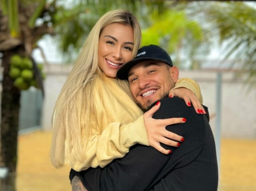 Georgia Azevedo e MC Gui celebram 1 ano de namoro