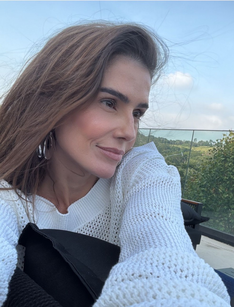 Deborah Secco abre álbum de 'mini férias'