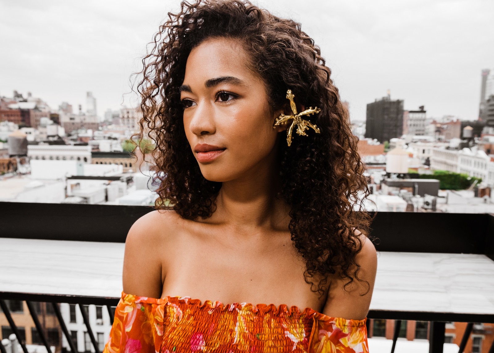 Isolda leva preview do verão 2019 para Nova York