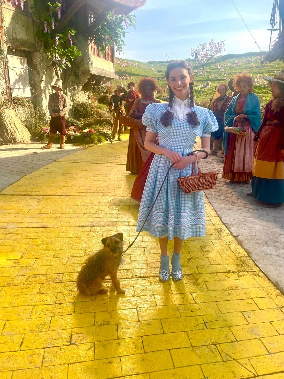 Quem interpreta Dorothy em 'Wicked: Parte 2?' Conheça Bethany Weaver