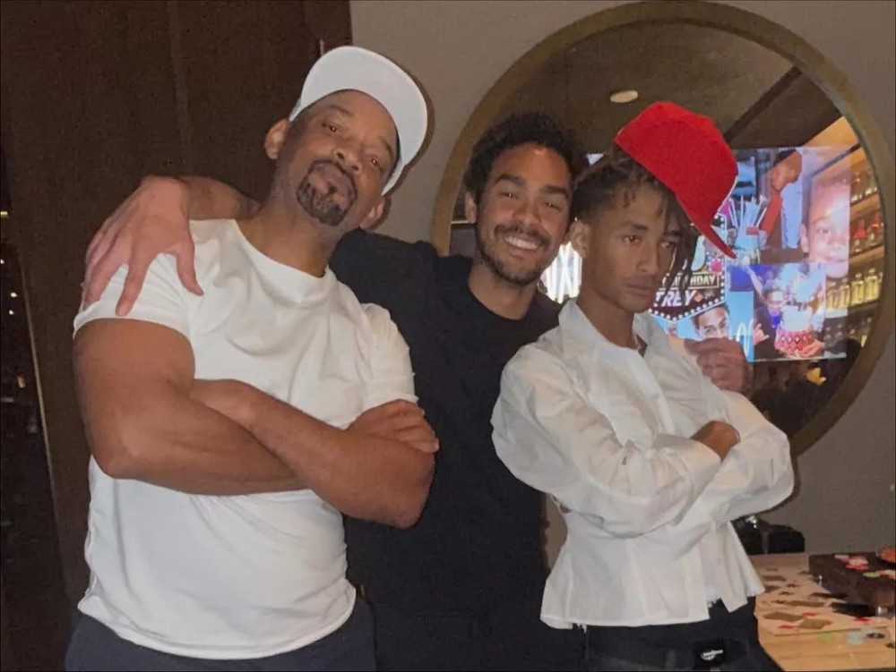 Will Smith reúne família em raro clique para celebrar os 33 anos do ...