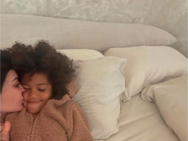 Kim Kardashian parabeniza o filho, Saint, pelo aniversário de 9 anos