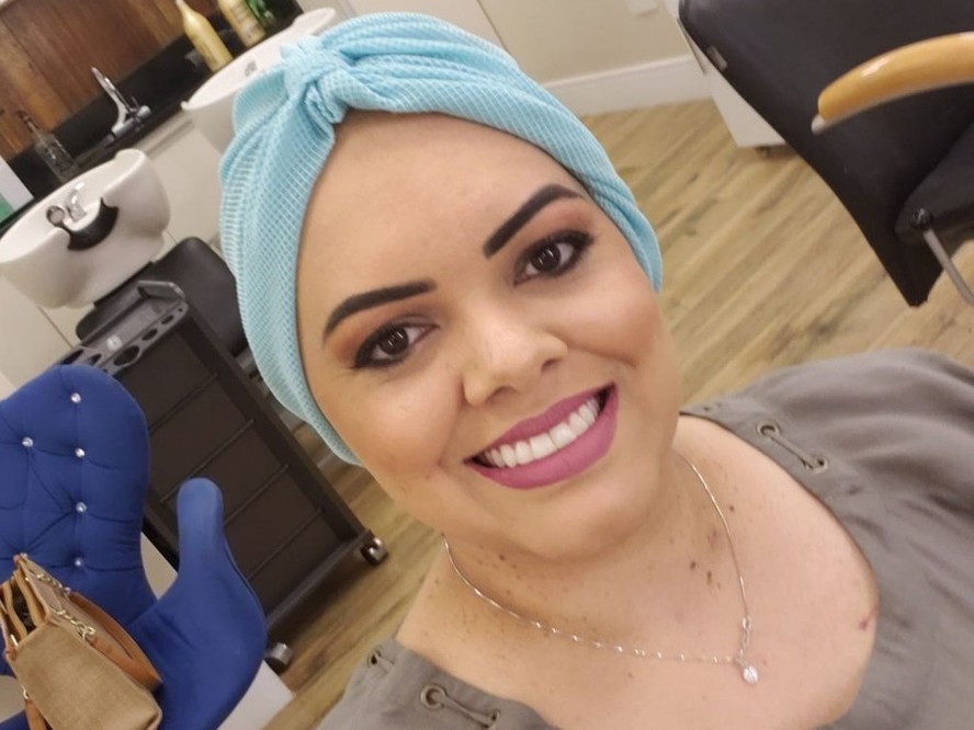 'Fui diagnosticada aos 32 anos com câncer de mama em estágio avançado e ...